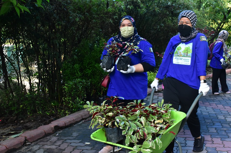 Prokhas Sdn Bhd - Prokhas Green Day In Collaboration With Zoo Negara