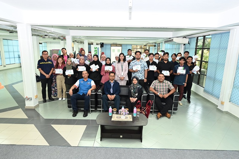 Prokhas Sdn Bhd - Education 10
